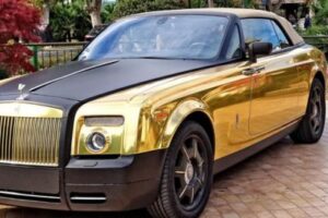 Upper Class Market - Luxury Lifestyle Around The World
